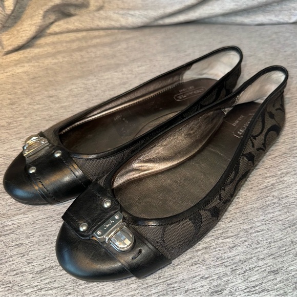 Coach | Shoes | Coach Daphnee Signature Buckle Toe Ballet Flats Size 7b ...